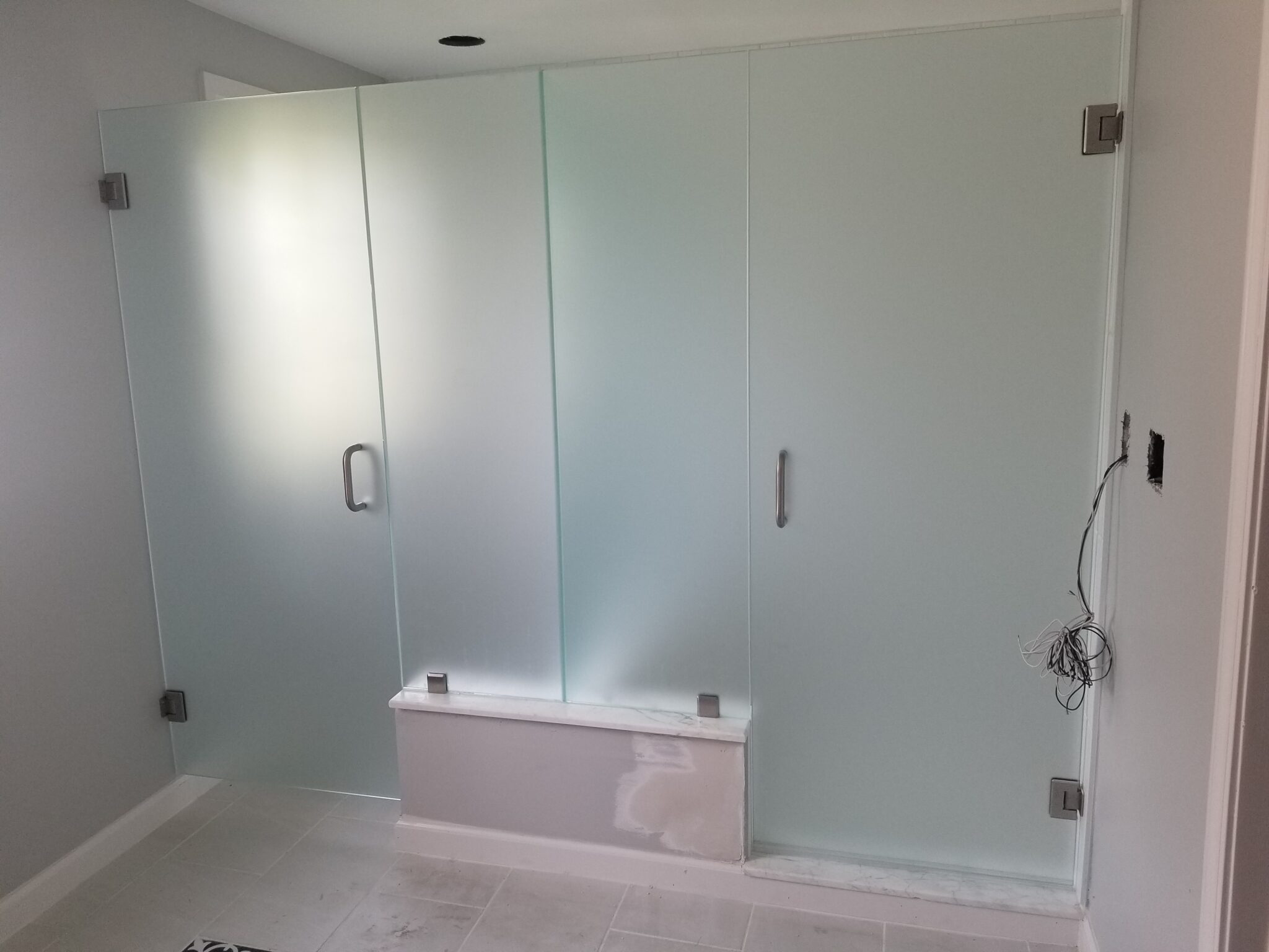 Alba Glass & Mirror Inc. – CUSTOM GLASS SOLUTIONS